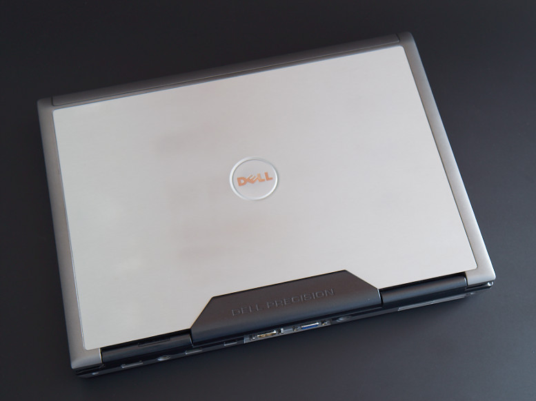 DELL Precision M4300 workstation