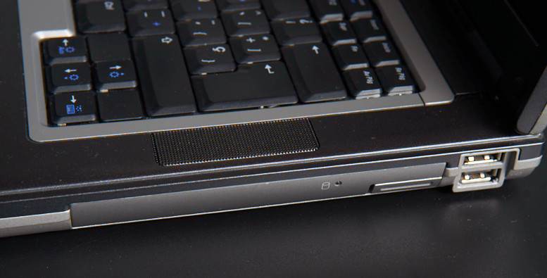 DELL Precision M4300 workstation