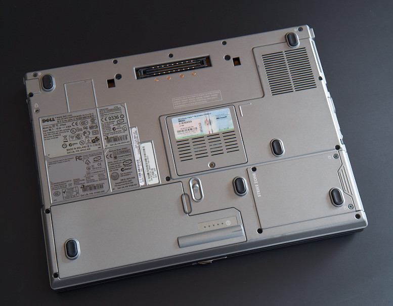 DELL Precision M4300 workstation