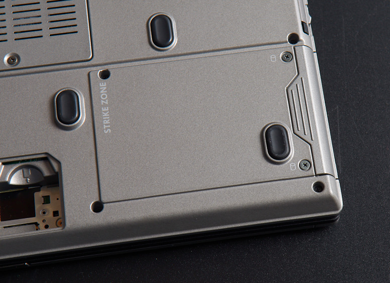 DELL Precision M4300 workstation